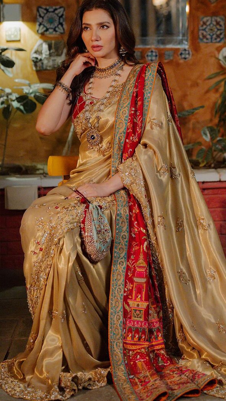 12 Trendy Saree Looks of Mahira Khan From Her Traditional Pakistani ...