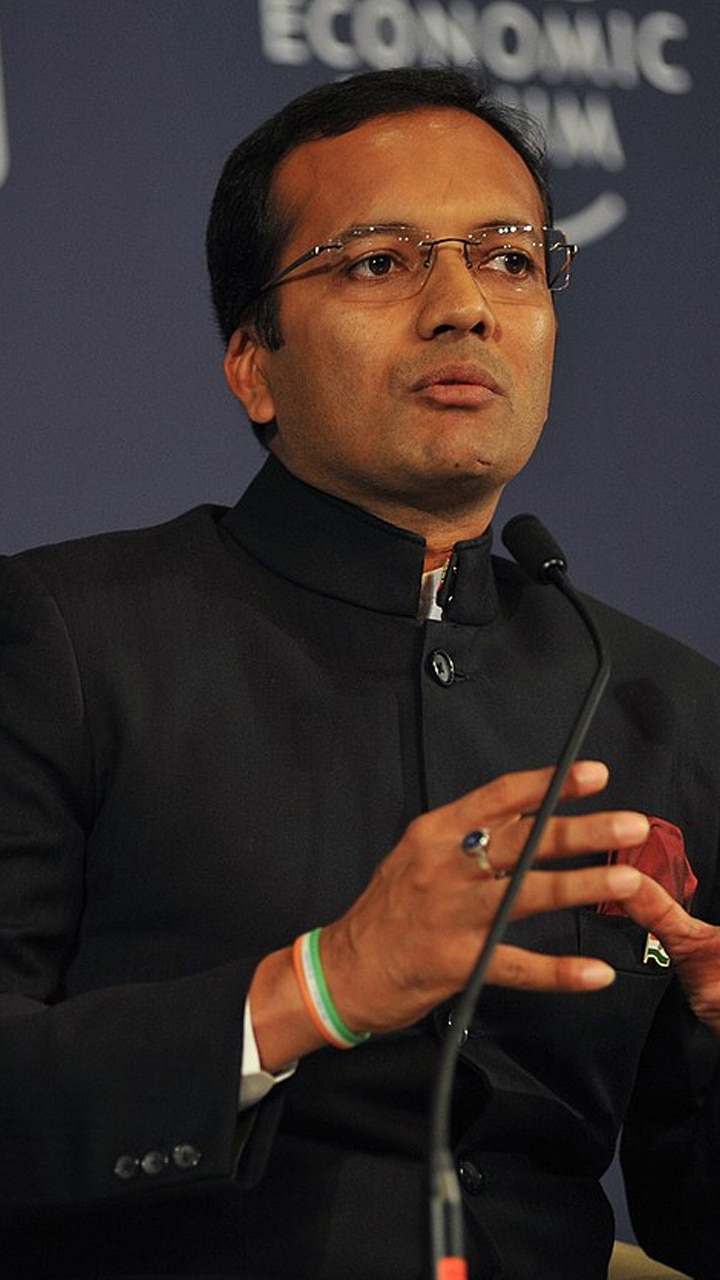 Educational Qualifications Of Jindal Family