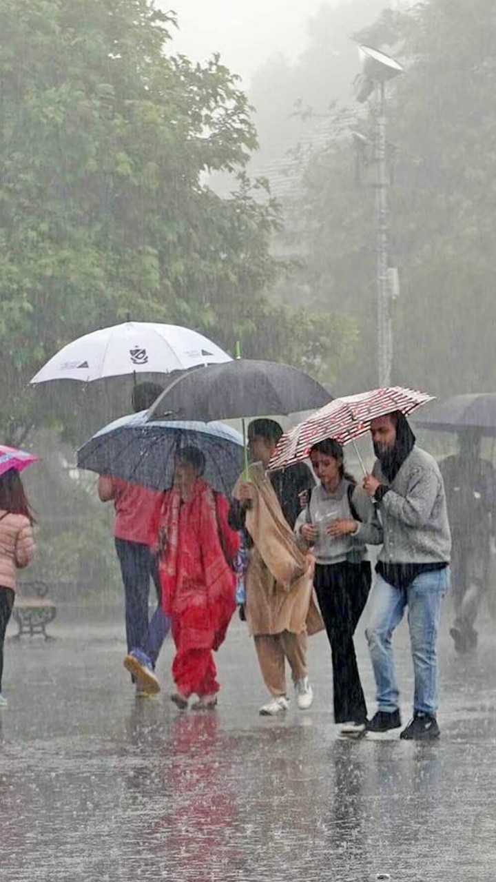Delhi-Noida Weather Update: Cloudy Sky, Rain Expected Today