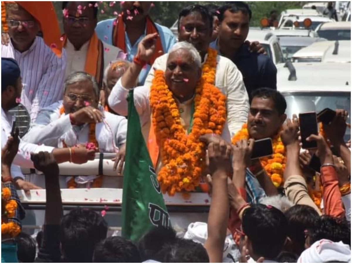 Deoria Lok Sabha Seat: देवरिया सीट को लेकर असमंजस में फंसी BJP,