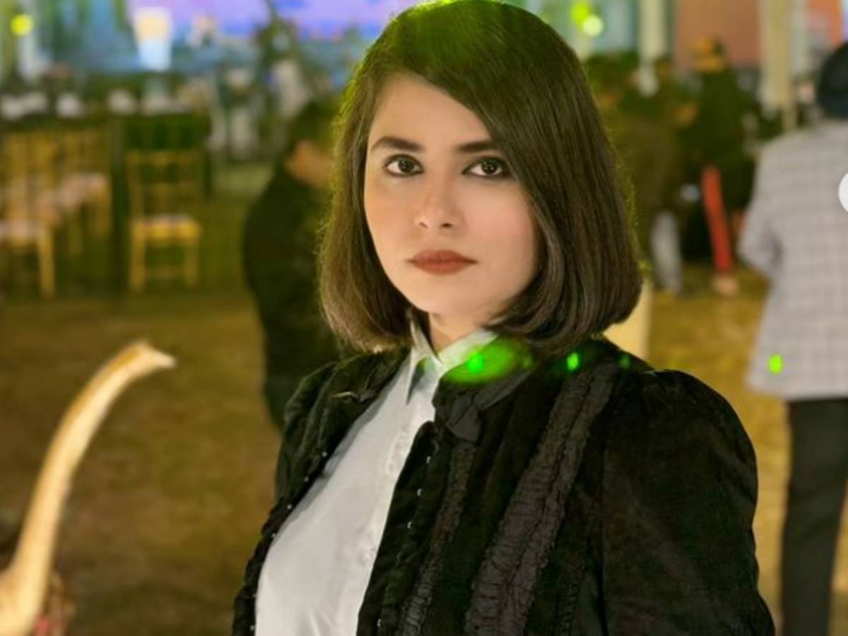 पढ़ने में थी ऐवरेज स्टूडेंट, मॉडलिंग का करियर छोड़ चौथी बार में पास की UPSC की परीक्षा