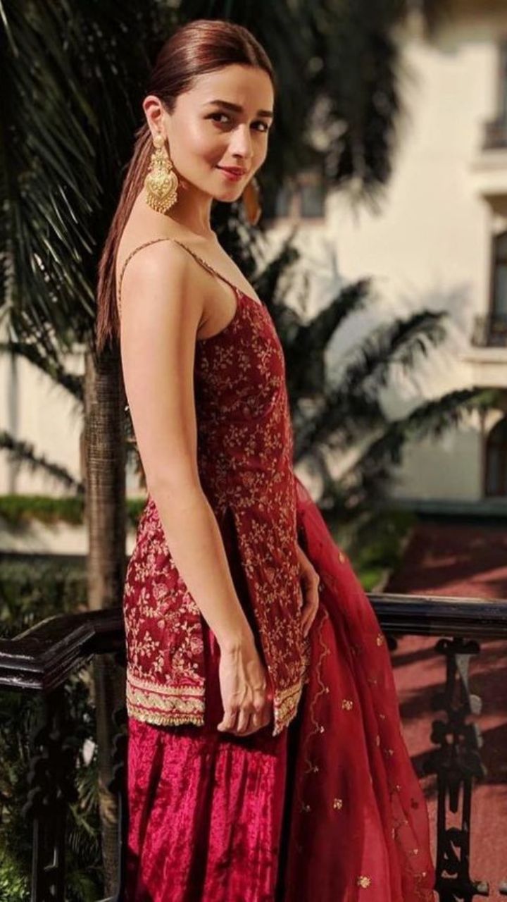 Alia Bhatt-Inspired 9 Sharara Sets For The Carefree Bridesmaid