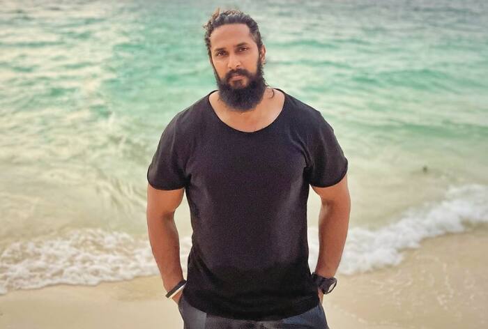 Kannada Actor Chetan Chandra Gets Brutally Attacked By 20 People Near ...