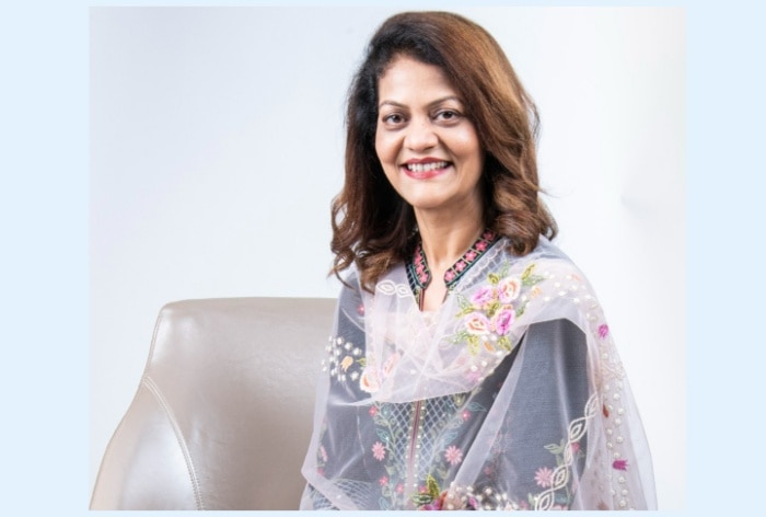 Meet Dr. Rashmi Saluja, Doctor Turned Businesswoman Who Broke Away From ...