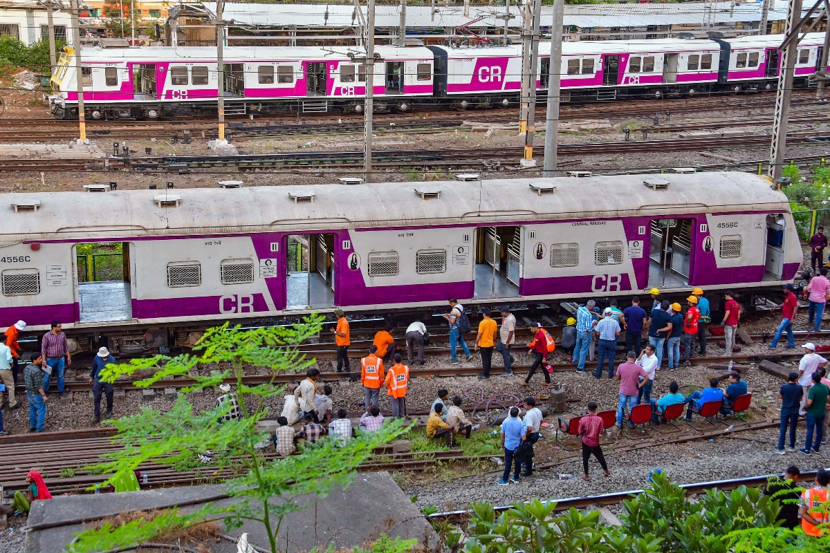 Mumbai Local Train Derails Near CSMT, Second Incident In Three Days