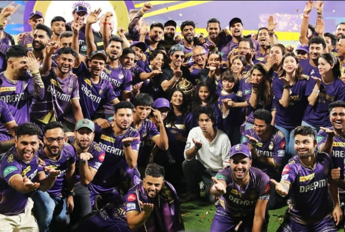 Shah Rukh Khan Pens Heartwarming Note for His KKR Boys After Their Epic ...
