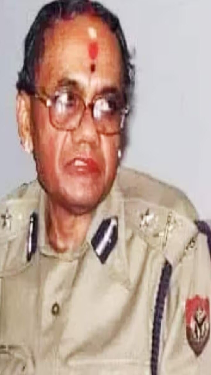 ये IPS ऑफिसर कृष्ण भक्ति में बन गया था 'दूसरी राधा', 16 श्रृंगार में करता था ड्यूटी