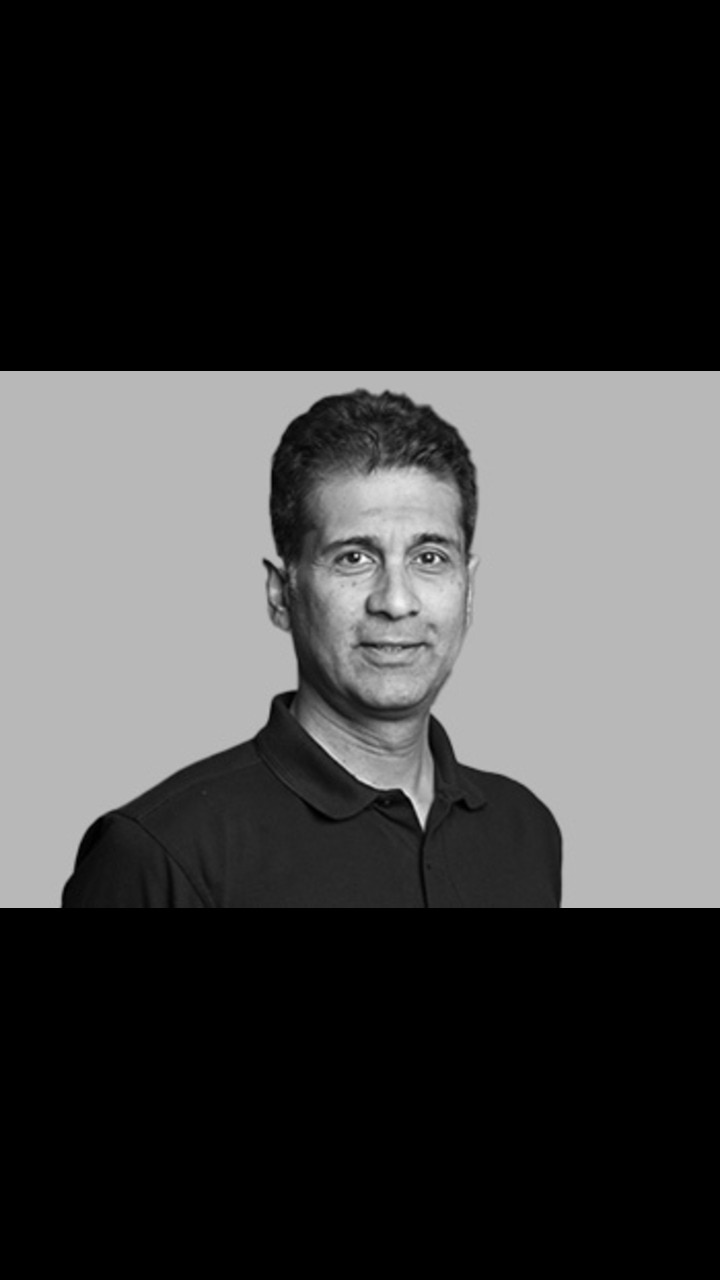 Rajiv Bajaj Education & Net Worth
