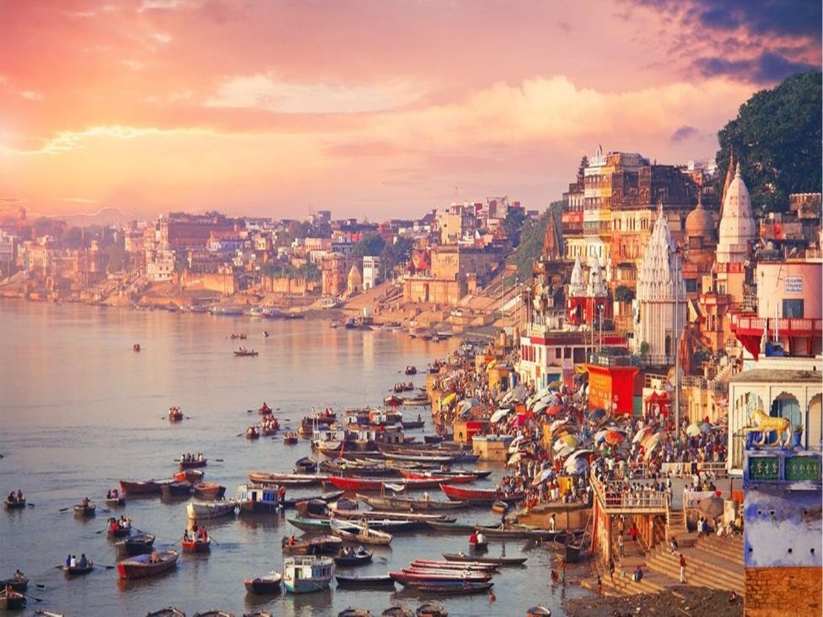 Varanasi : तेलंग स्वामी से लेकर वल्लभाचार्य एवं कबीर की भूमि है काशी ...