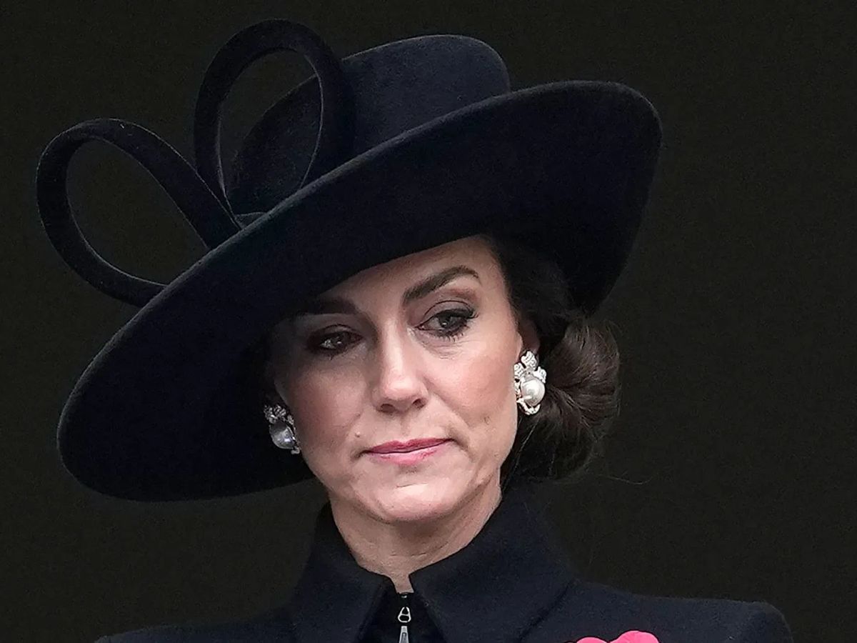 Kate Middleton Pens Emotional Letter, Apologises For THIS Reason Amid ...