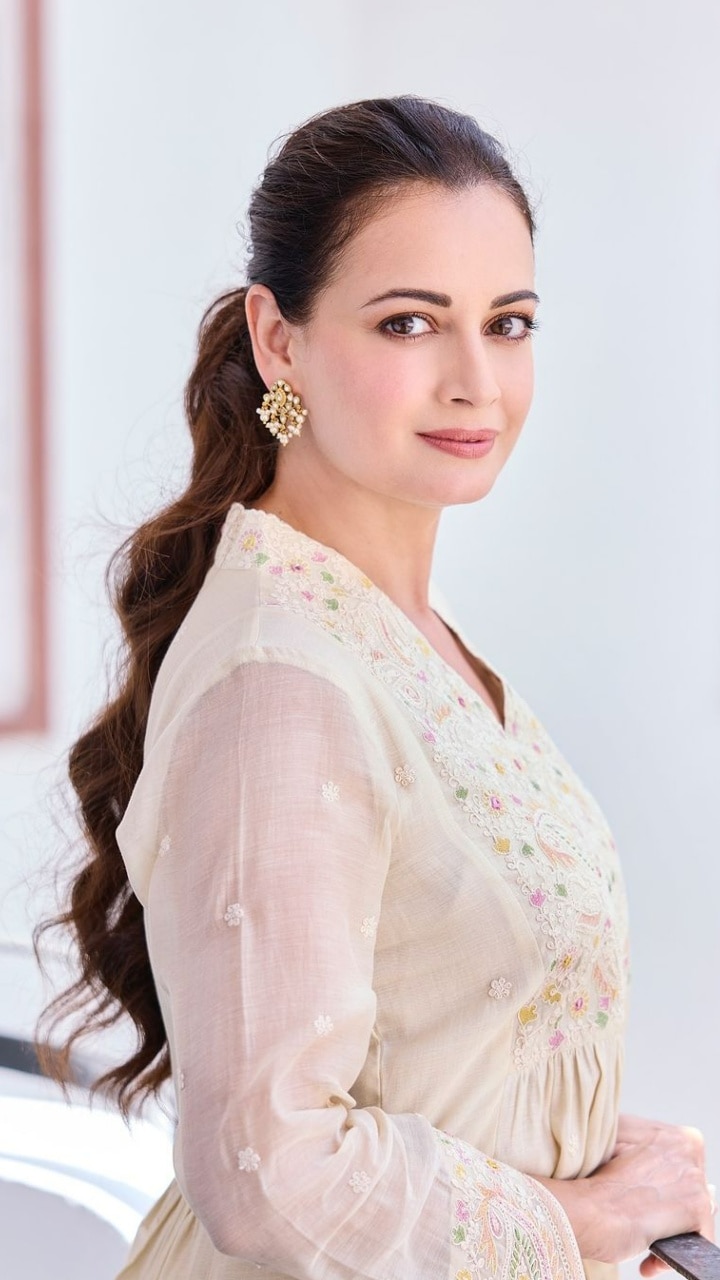 Dia Mirza's Stylish Ivory Kurta Design is a Steal-Worthy Pick For Summer Collection