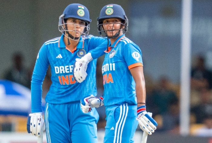 Smriti Mandhana Equals Mithali Rajs Record En Route Consecutive ODI ...