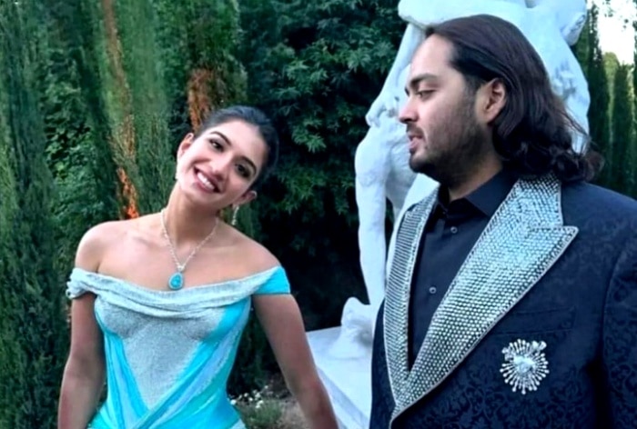 Radhika Merchant Looks Like Real-Life Disney Princess in Off-Shoulder ...