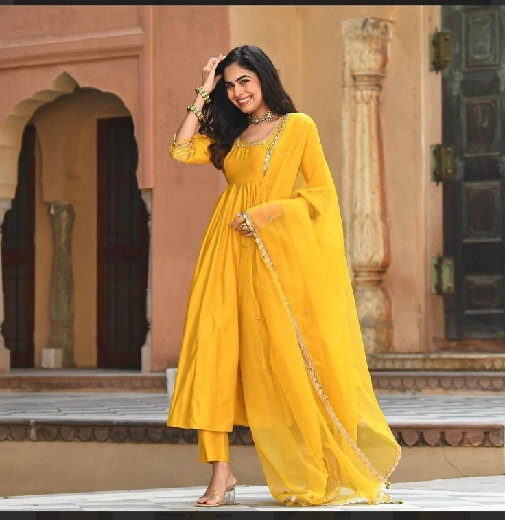 4 Budget-Friendly Yellow Dresses for Women to Embrace this Summer