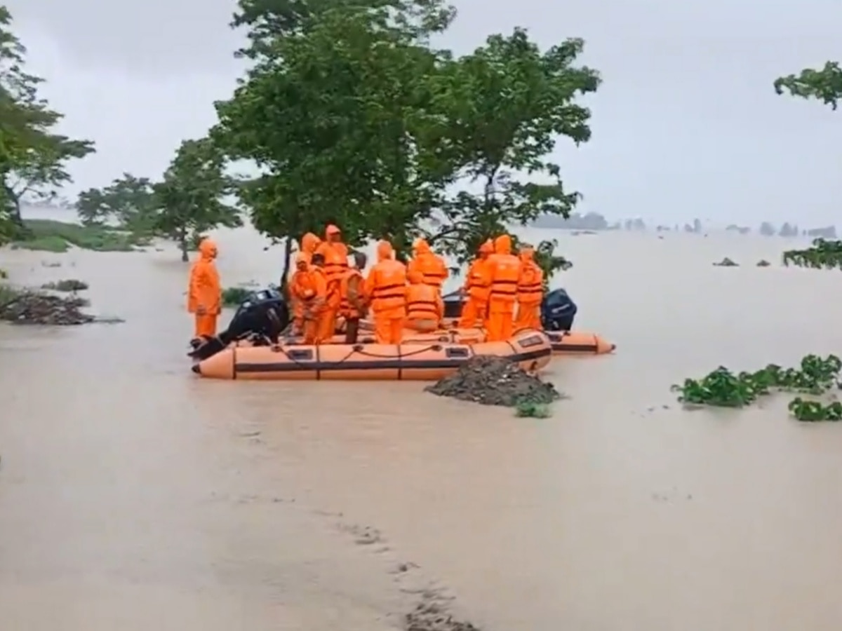 Villages Inundated, Rivers In Spate As Monsoon Fury Engulfs UP; 12 ...