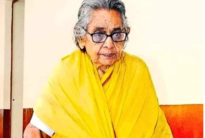 Meet Chilukuri Santhamma, The 96-Year-Old Grandaunt Cheering for Usha ...