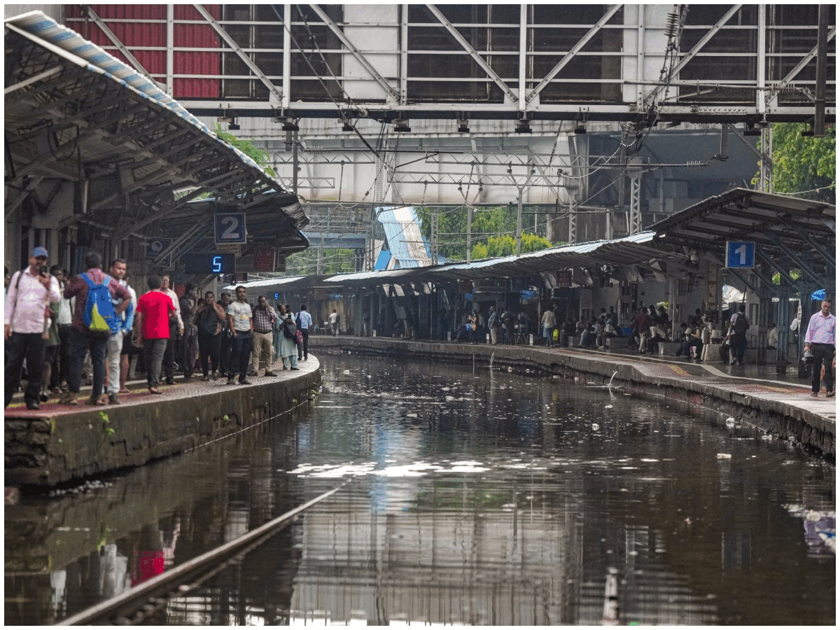 Mumbai Rain Live Updates: Orange Alert Issued By IMD For City; Flights ...