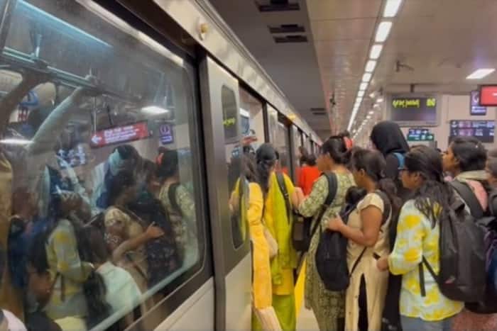 Bengaluru Metro's Whitefield Purple Line Witnesses Massive Crowds After ...