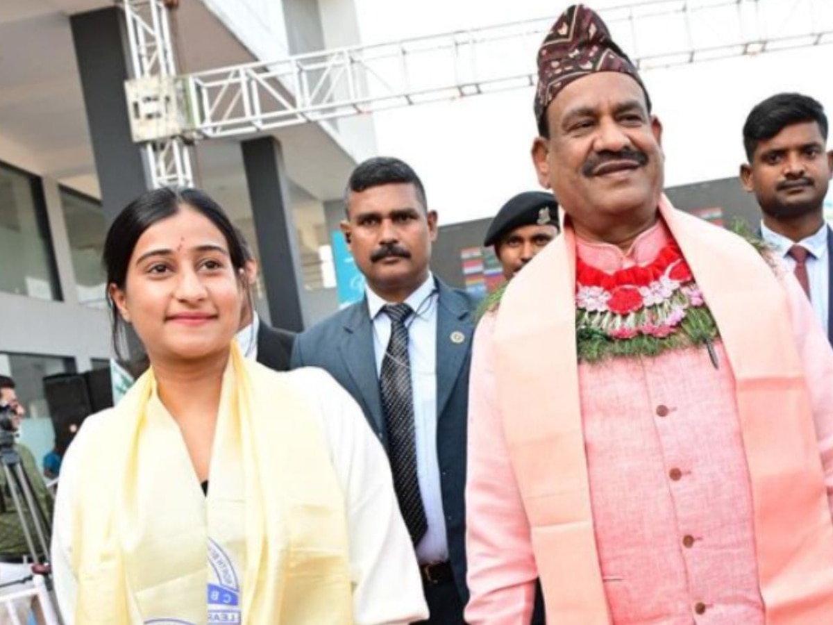 Fact Check: क्या स्पीकर ओम बिरला की बेटी बिना UPSC पास किए बन गईं IAS ...