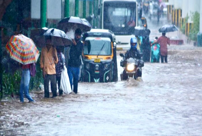Mumbai Rains Highlights: Mumbai On Yellow Alert, High Tide Warning Issued