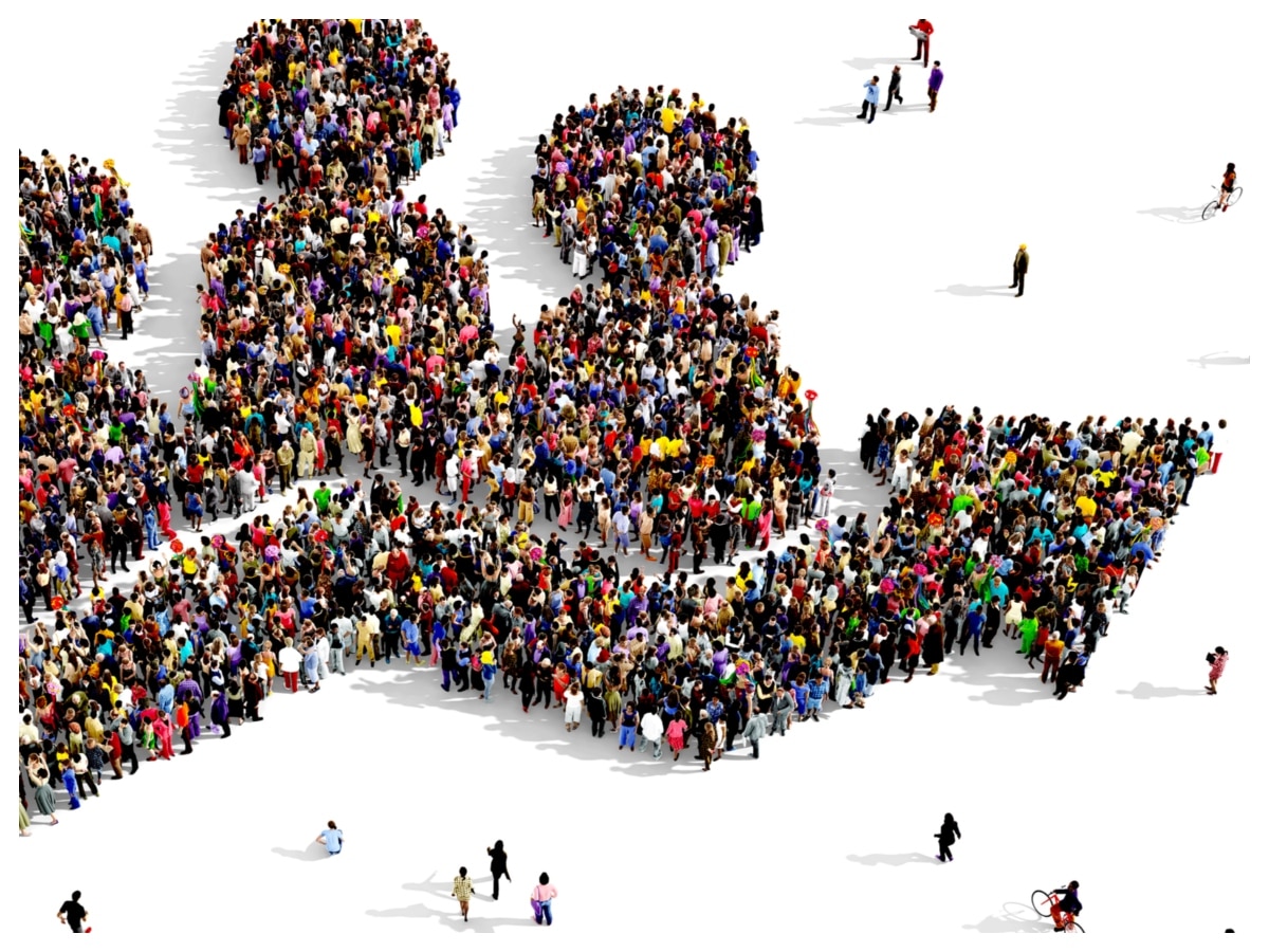 अतिथियों की बदौलत 14 देशों की आबादी बढ़ी, देखें कौन से हैं वो देश | PHOTOS