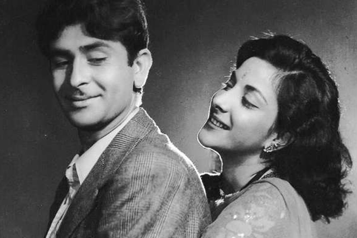 नरगिस ने राजकपूर के बेडरूम में ऐसा क्या देख लिया था जिसके बाद तोड़ लिया ...