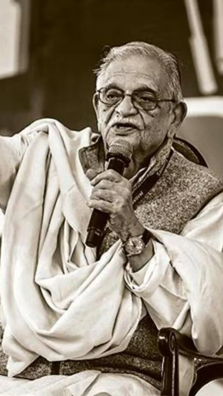 Indian Poet And Lyricist Gulzar’s Astounding Education Qualification