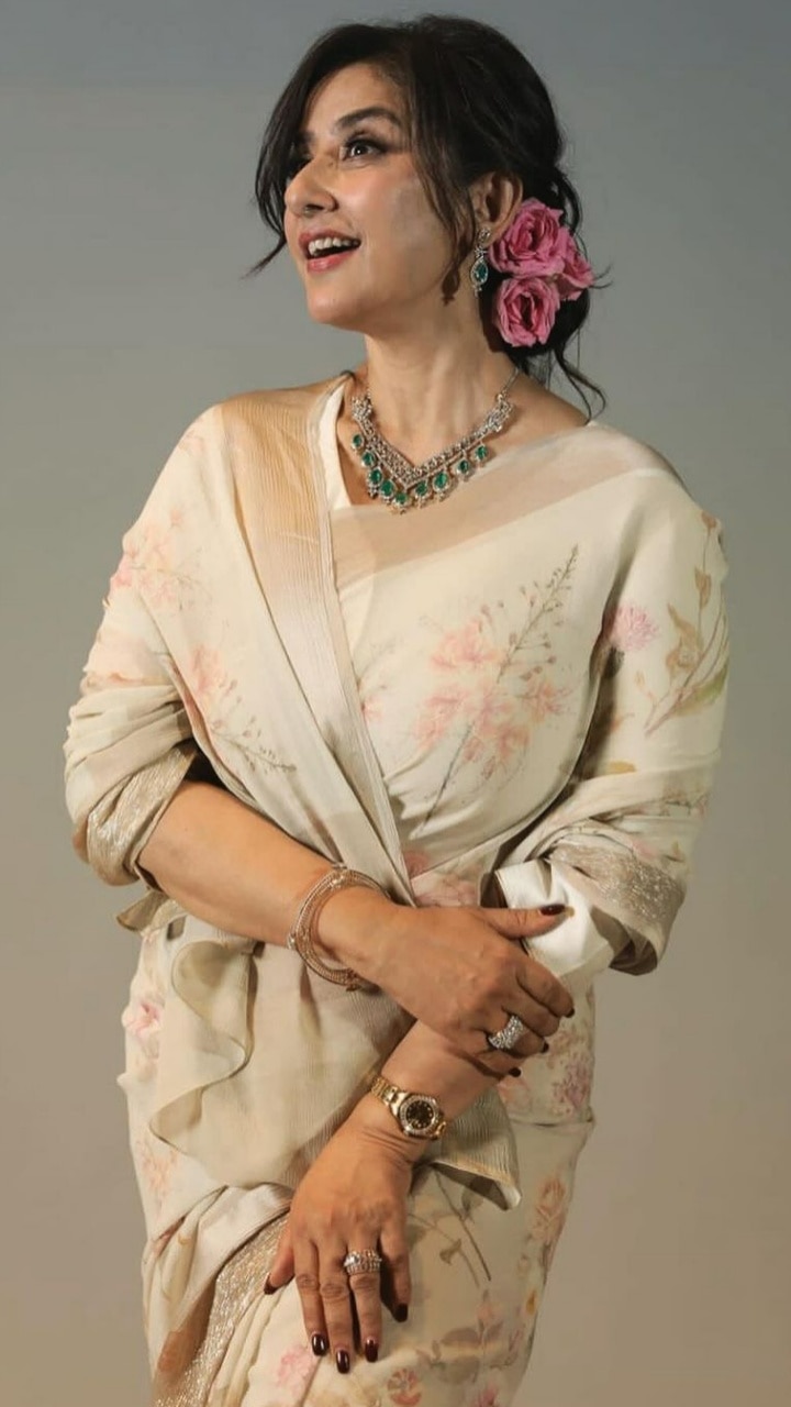 Manisha Koirala Approved 12 Evergreen Sarees For Majestic Elegance