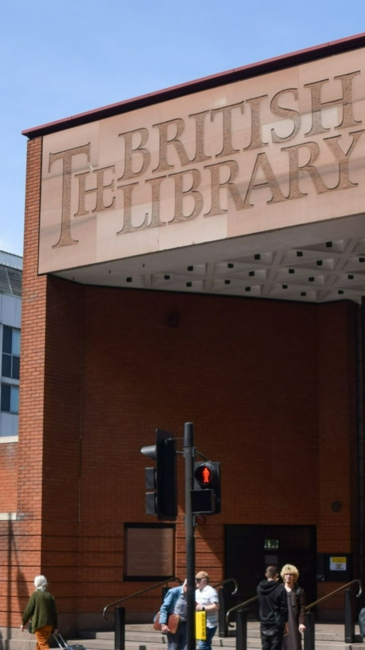 Top 10 Largest Libraries In The World In 2024