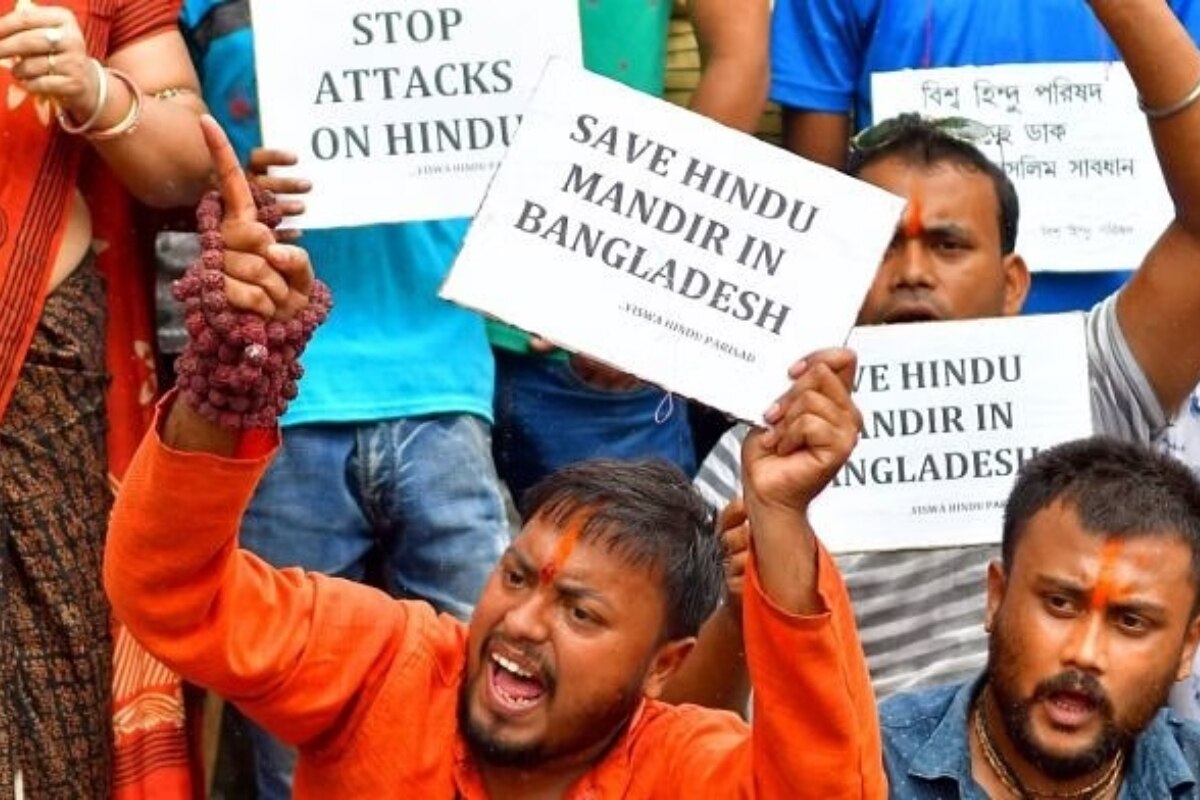 Right-wing Groups In Meerut Protest Attacks On Hindus In Bangladesh