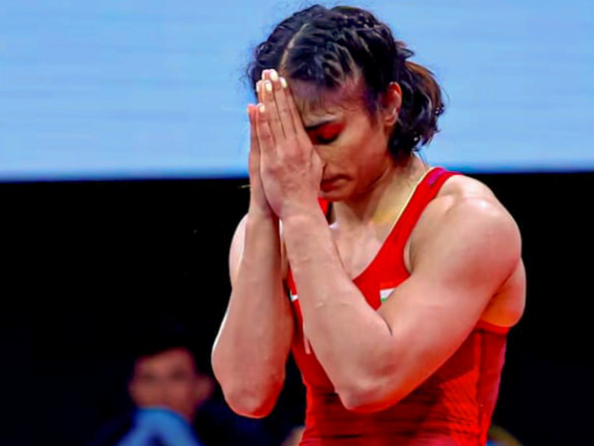 Vinesh Phogat: कभी रेसलिंग छोड़ने की आ गई थी नौबत, अब ओलंपिक में भारत ...