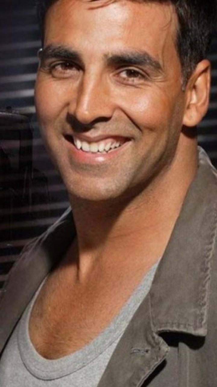 Know Education Qualification of Actor Akshay Kumar