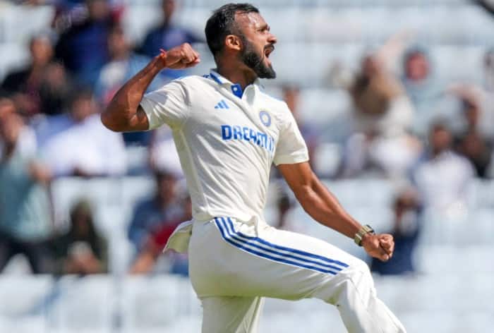 India vs Bangladesh 2024: Who is Akash Deep, RCB teammate of Virat ...