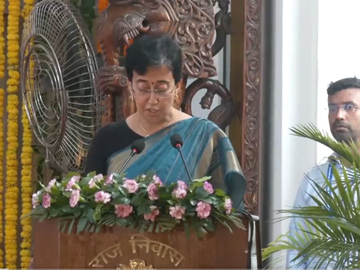 Atishi takes oath as youngest Delhi CM with 5 Cabinet Ministers ...