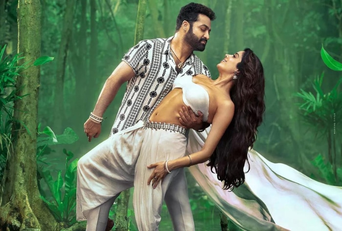 Devara box office collection day 4: Jr NTR, Jhanvi Kapoor starrer sees ... Devara box office collection day 4: Jr NTR, Jhanvi Kapoor starrer sees ...