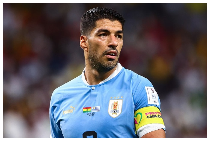 Uruguay And Barcelona Legend Luis Suarez Announces Retirement From ...