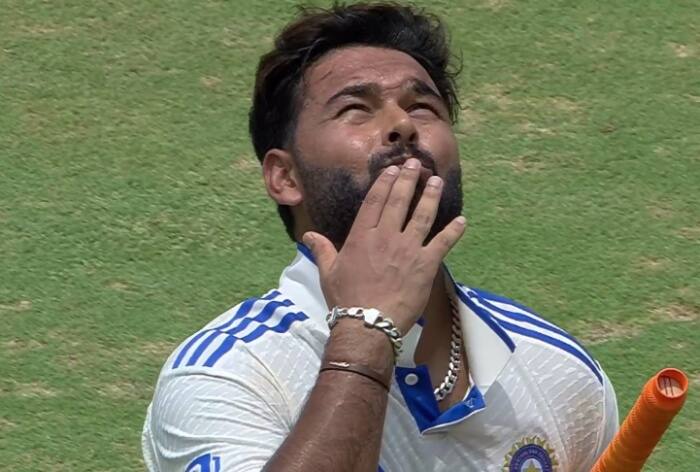 Rishabh Pant equals MS Dhoni’s record with hundred on Test comeback ...