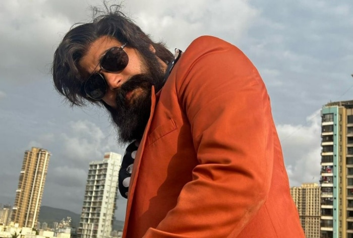 Meet actor Viraj Ghelani who worked with A-listers in Bollywood ...