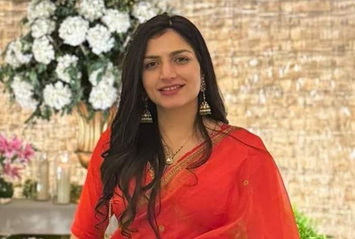 Meet IAS officer who lived like a 'monk', clear UPSC, got AIR 30, she ...