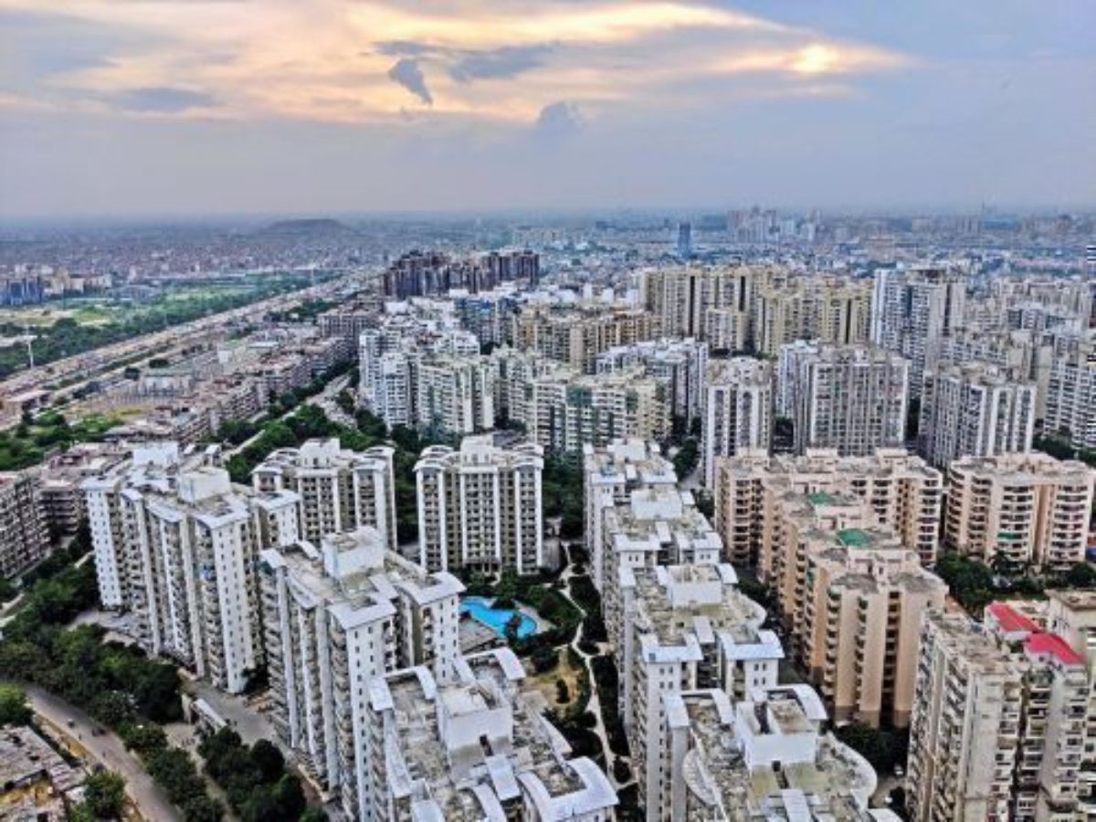 दिवाली से पहले नोएडा के फ्लैट खरीदारों के लिए खुशखबरी, इन 4 प्रोजेक्ट ...