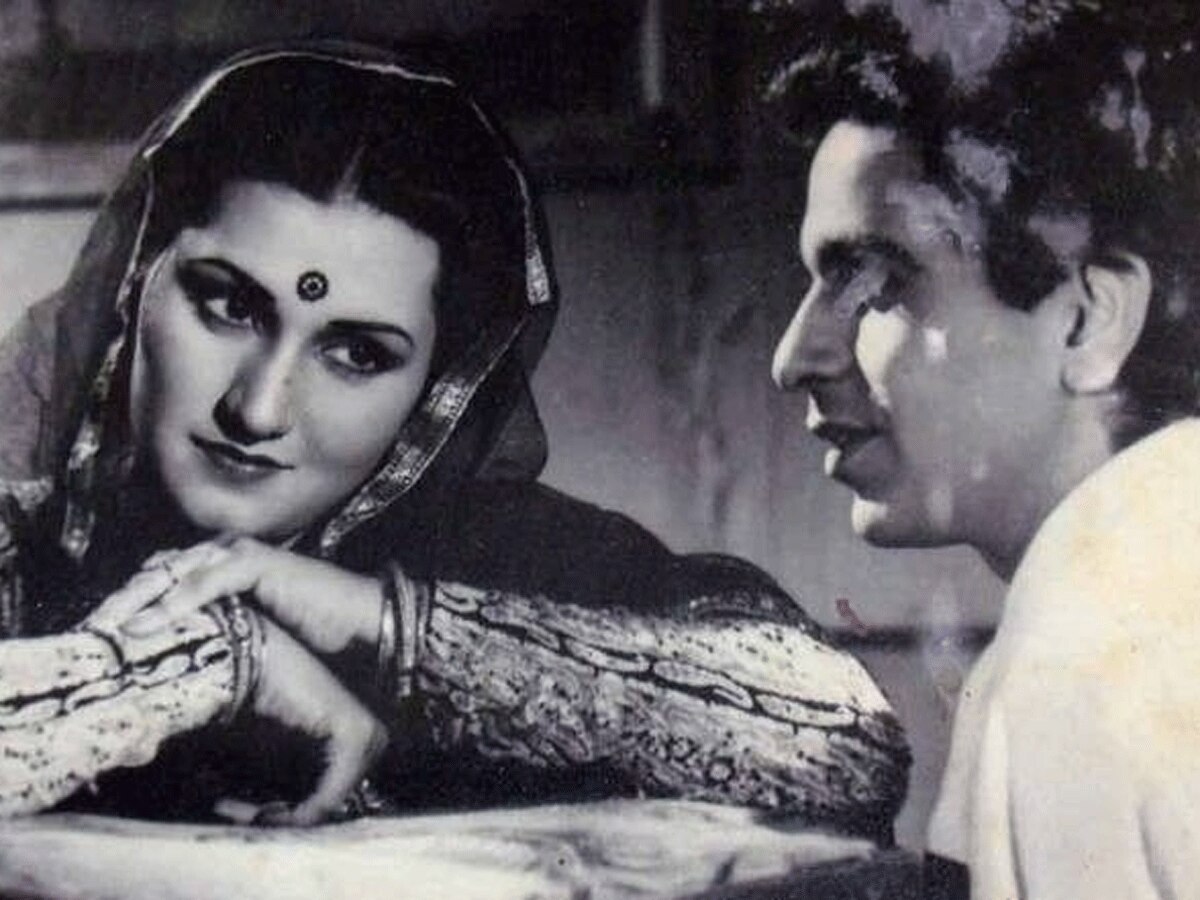 इस एक्ट्रेस को पाकिस्तान नहीं जाने देना चाहते थे दिलीप कुमार, लता ...