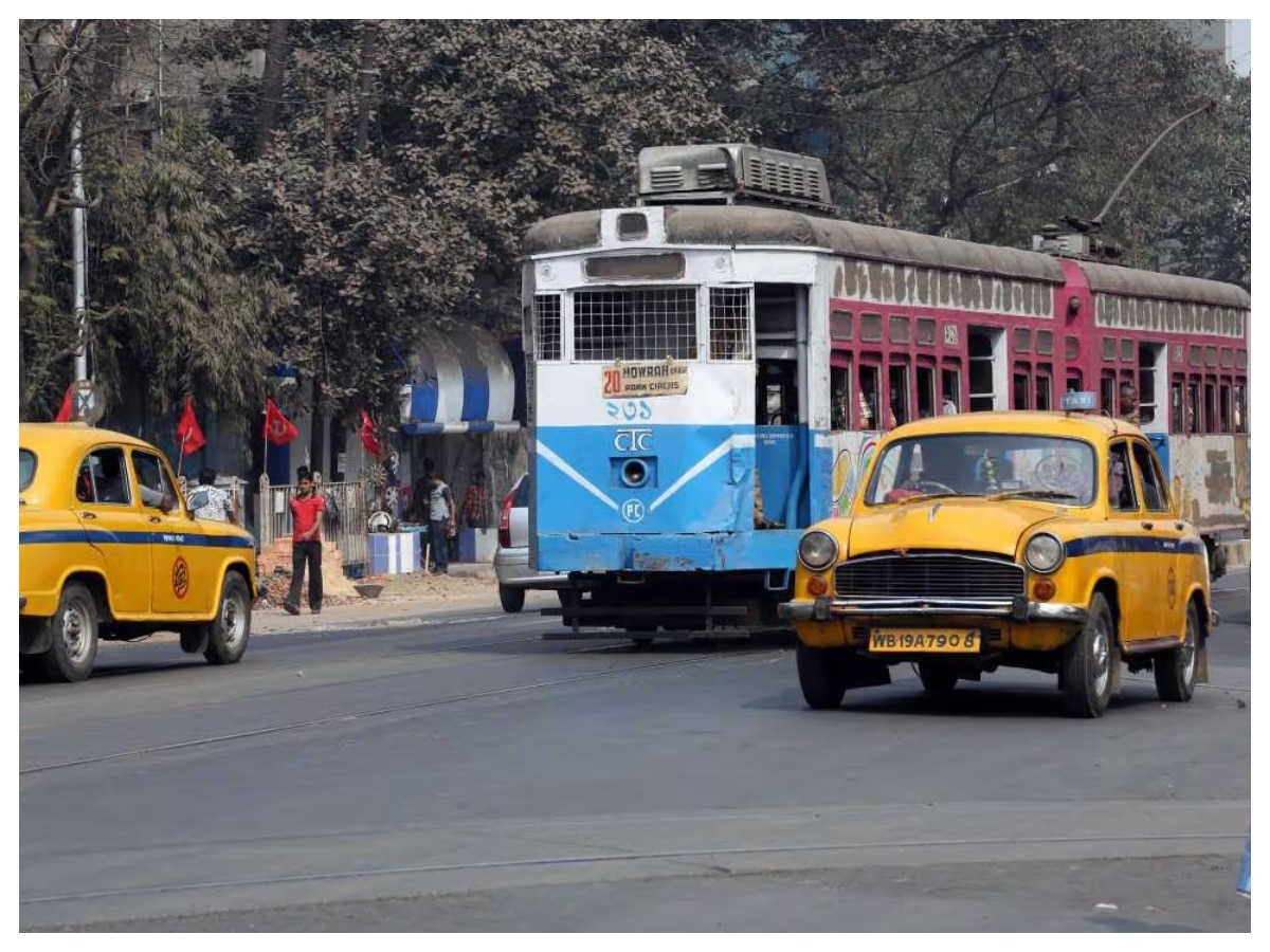 Kolkata Tram: 151 साल का सफर खत्म ! साल 1873 से चल रही एशिया के एकमात्र ...