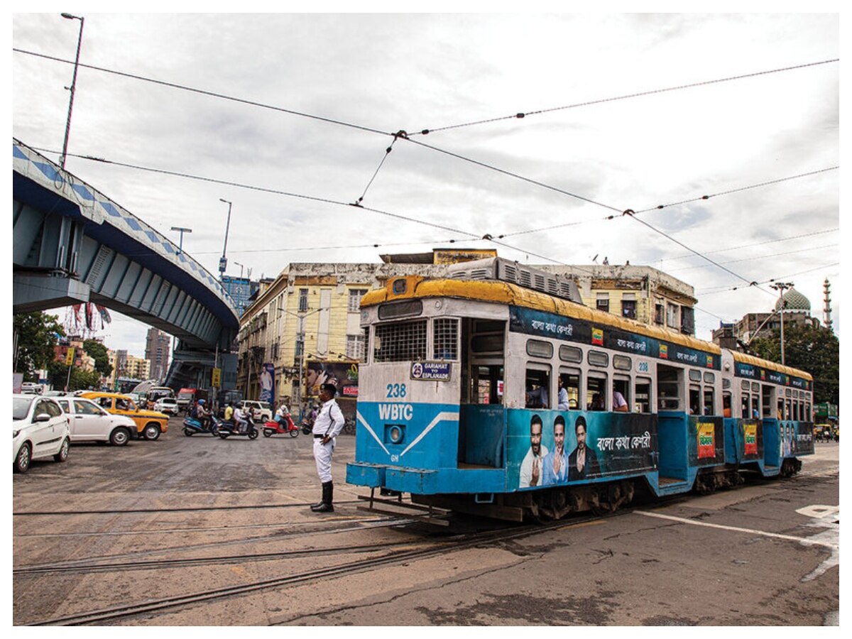 Kolkata Tram: 151 साल का सफर खत्म ! साल 1873 से चल रही एशिया के एकमात्र ...
