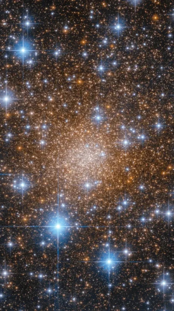 7 incredible star cluster images by NASA Hubble Telescope