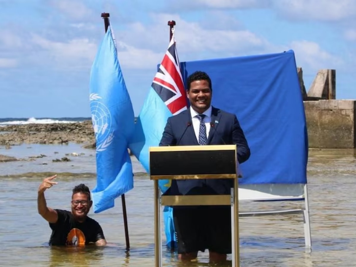 महज 12 किलोमीटर लंबा है ये देश, 200 मीटर की चौड़ाई में रहते हैं लोग ...