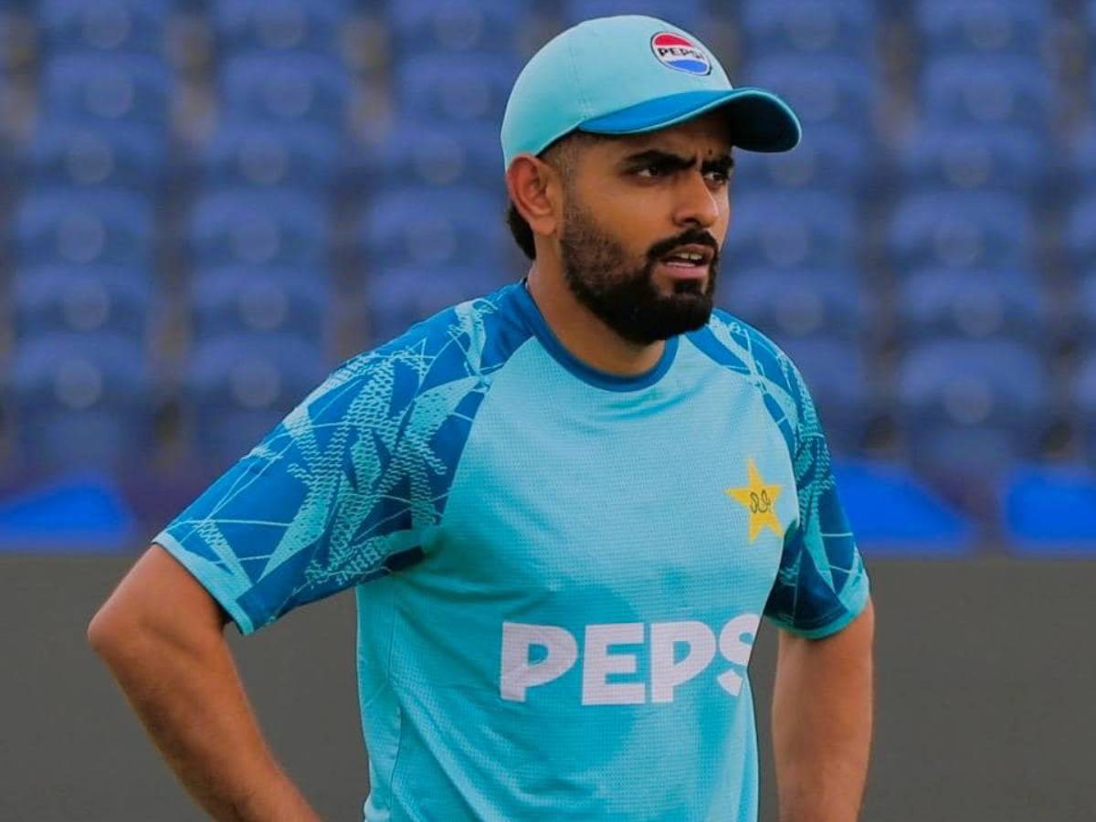 Babar Azam ने छोड़ी पाकिस्तान की कप्तानी, सोशल मीडिया पर फैन्स को बताईं ...