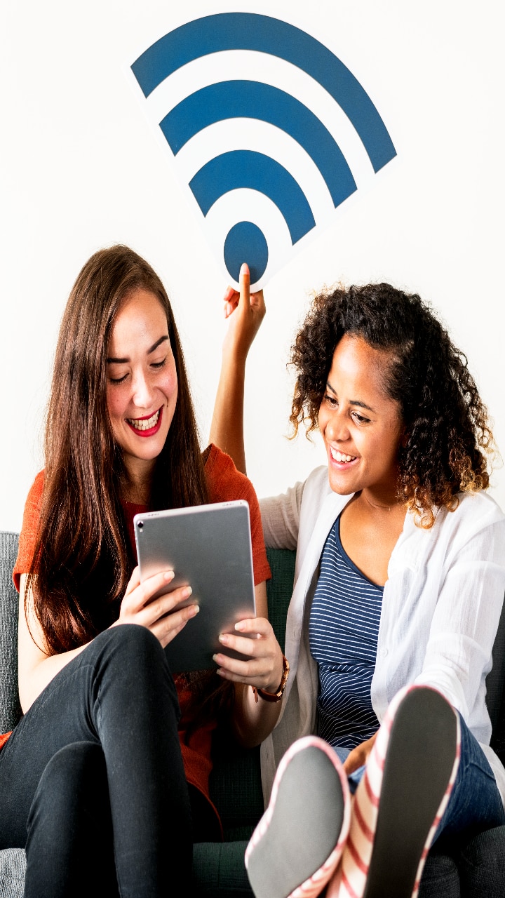 Top 10 Countries with fastest mobile internet speed 2024