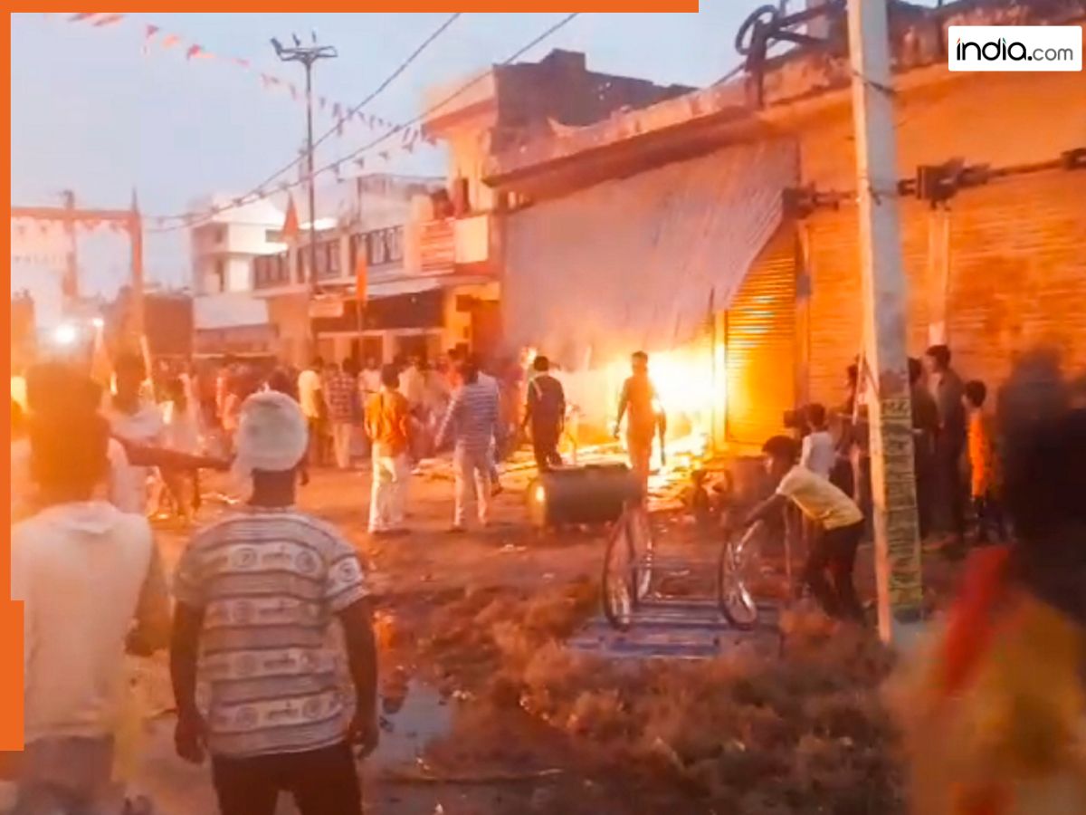 Bahraich Violence: बहराइच में बवाल क्यों? इंटरनेट बैन, चप्पे-चप्पे पर ...