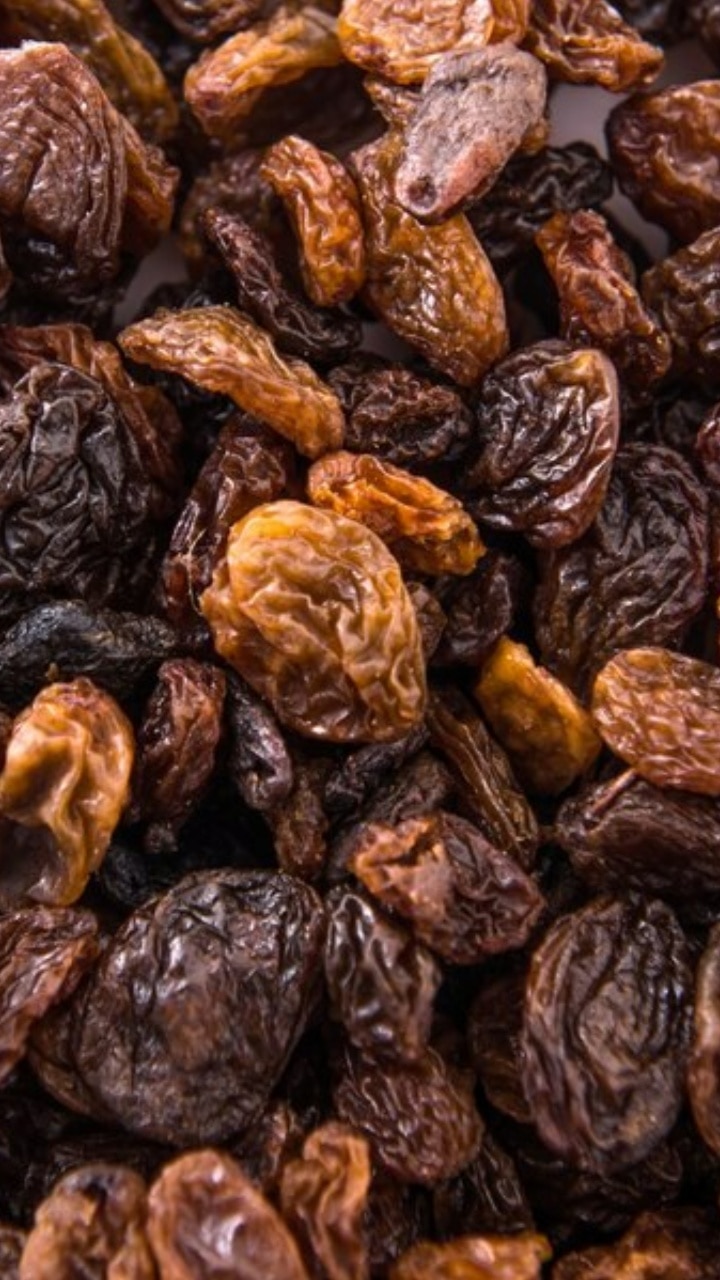 8 incredible benefits of munakka in winter