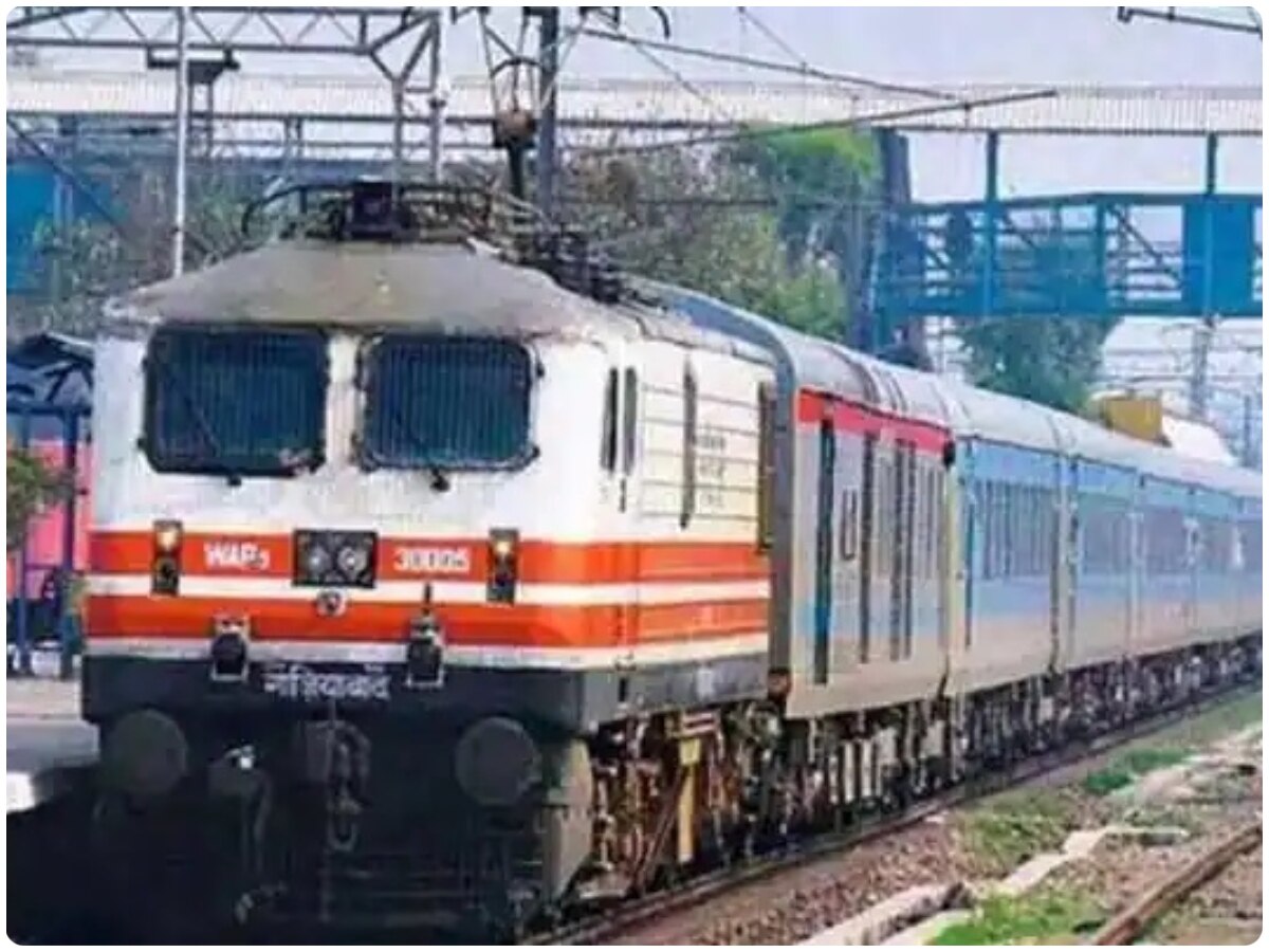 Railway Rules: एक PNR पर बुक था 6 टिकट, सिर्फ एक हुआ कंफर्म तो बाकी ...